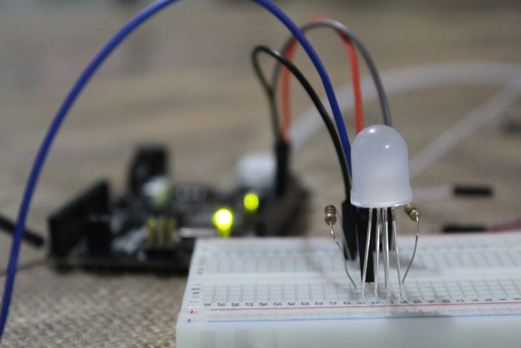 Arduino Starter’s Guide (5/7): Colorful LED (RGB LED) – CreateLabz Store