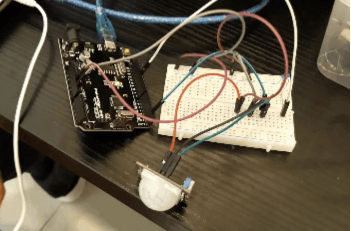 Motion Detector using PIR Module – CreateLabz Store